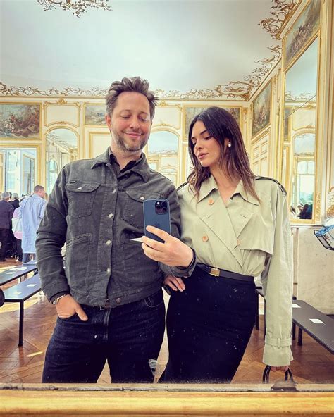 Kendall Selfies With Derek Blasberg Ig Story September 2023 Rkendalljenner