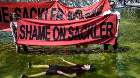 Fashionistas Pass On Joss Sackler New York Fashion Week Debut Over Opioid Crisis