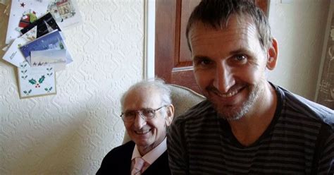 Dementia Through The Eyes Of A Son This Is Christopher Ecclestons Story Manchester Evening News
