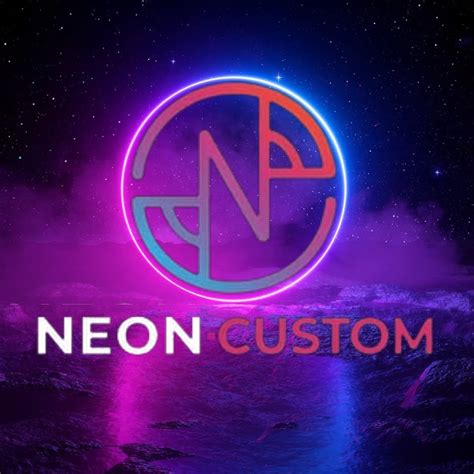 דמות ספציפית דרקון על סקייטבורד אסטרונאוט עם כוס קפה בן אדם אמיתי אפילו אתה עצמך כל דמות