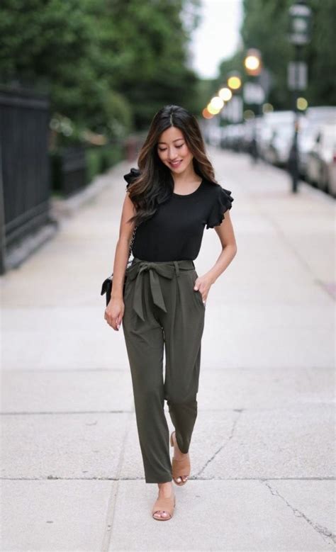 40 Classy Business Casual Outfits For Women In Their 30s Office