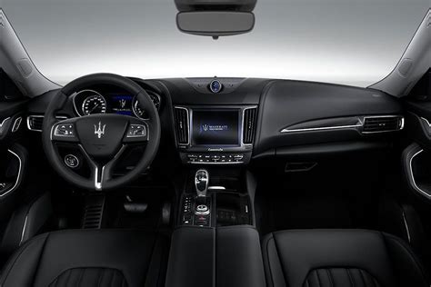 Harga Maserati Levante Review And Spesifikasi Di Indonesia