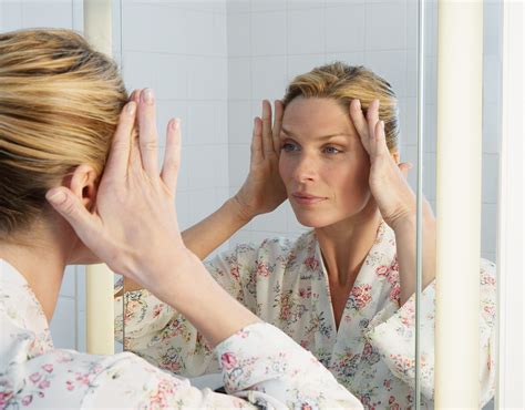Top Plastic Surgeons Share What Kind Of Scarring To Expect From Popular
