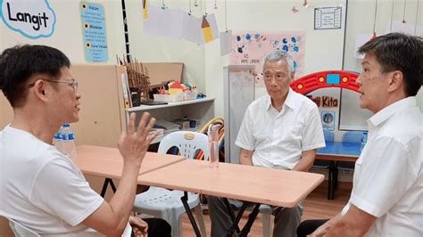 Ng Chee Meng Seen Accompanying Sm Lee At Fernvale Meet The People Session Very Likely To