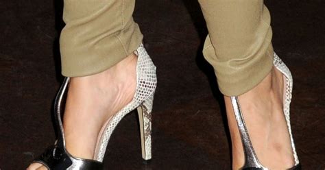 Celebrity Feet Kristen Bell