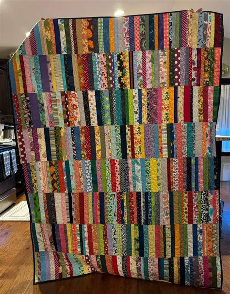Pin By Marie Frigerio On Patchwork Scrap Quilts Strip Quilt Patterns