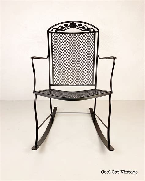 Vintage Metal Outdoor Rocking Chairs At Jeffery Thompson Blog