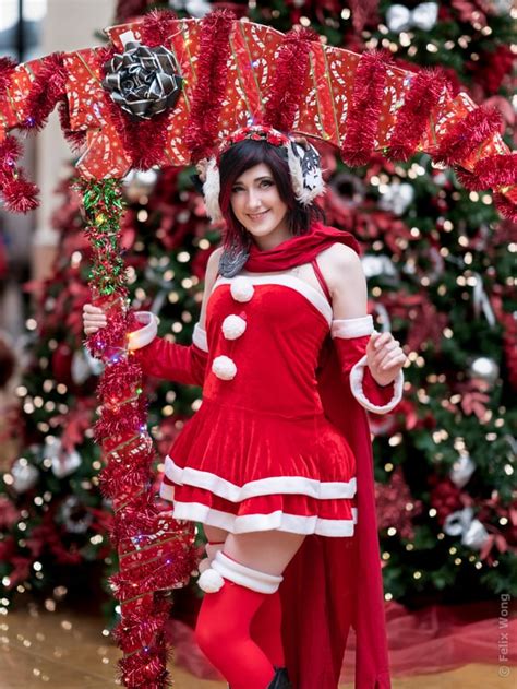 Ruby And Present Rose Cosplay By Mangoloo R Rwby