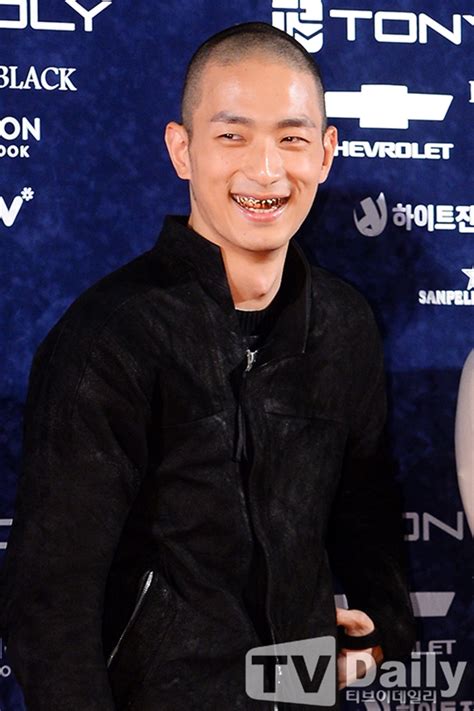 문가비 전연인 지미 페이지 정우성 저격했나 넌 가서 난민을 품어