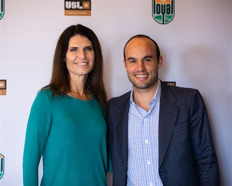 Landon Donovan Wife