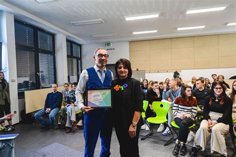 Tadej Toš Srednja šola Za Trženje In Dizajn