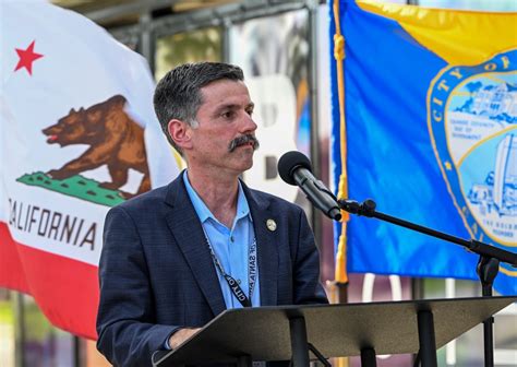 Santa Anas Newest Library Branch Is Outdoors At Jerome Park Orange