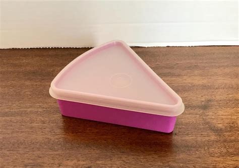Vintage Tupperware Single Pie Slice Keeper 269 Pink Bottom With Clear