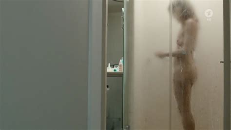 Nackte Anke Engelke in Tödliche Geheimnisse