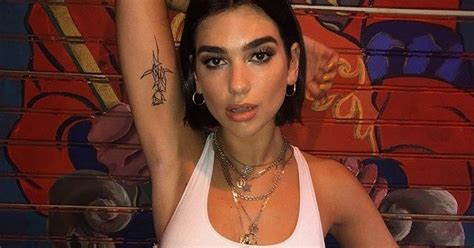 Dua Lipa Loves To Show Off Her Armpits And I Think Its Just Great