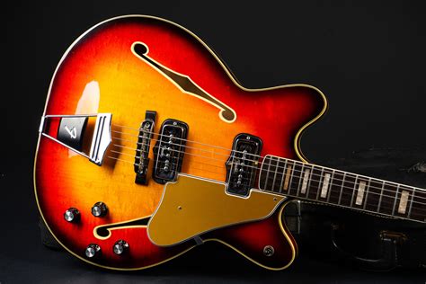 1967 Fender Coronado Sunburst Guitarpoint