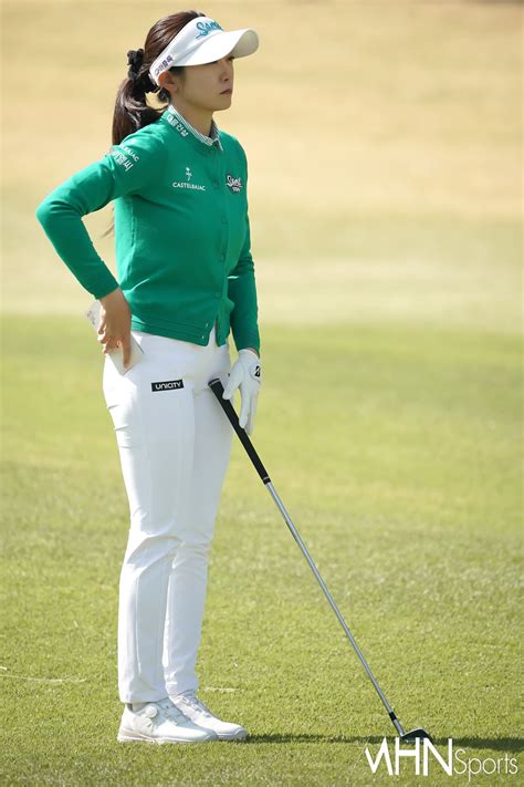 Ms포토 안소현 신중하게 살피는 공략지점