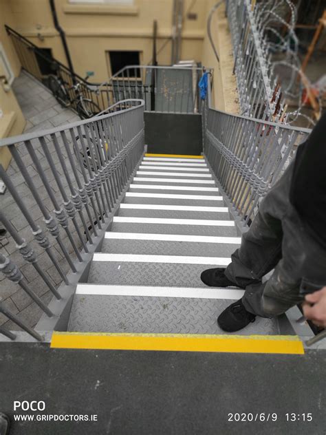 Light Reflectance Value Grip Doctors