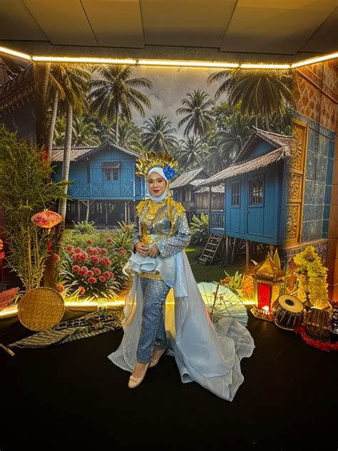 Puteri Perak Full Accesories Womens Fashion Dresses And Sets