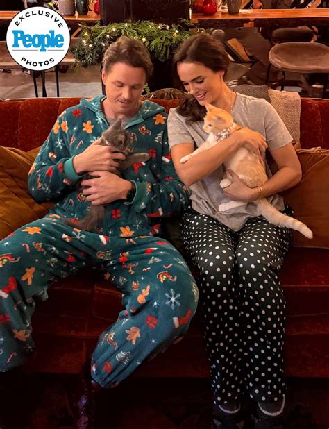 Erin Cahill And Paul Campbell To Star In Hallmark Christmas Movie With
