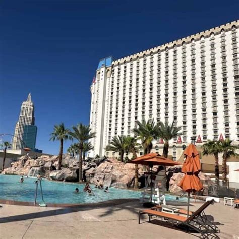 Excalibur Pool Cabanas What To Know Before You Book 50 Guide
