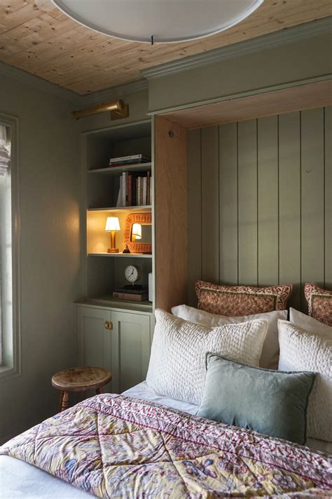 Built In Bed Under Eaves