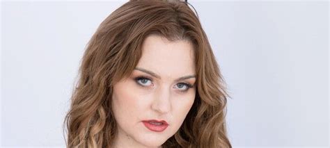 Helena Hope Biography Wiki Age Height Career Photos And More