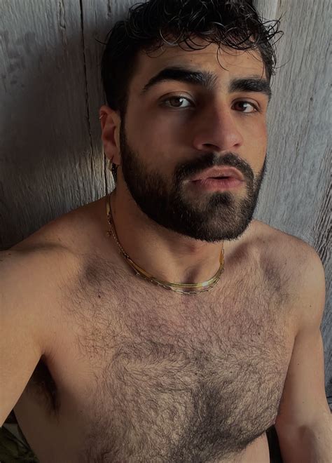 Alessio Marseglia On Twitter Foto A Petto Nudo Perch Siamo A Maggio E Quindi Si Https T Co