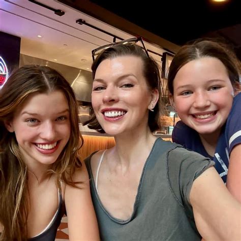 Milla Jovovich And Daughter Ever Anderson Are Twins At The ‘dracula