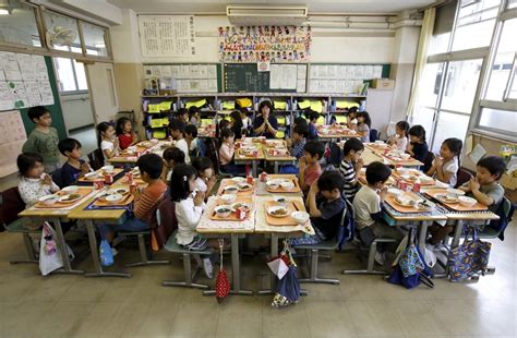 Japans School Lunch Program Is A Model For The Rest Of The World