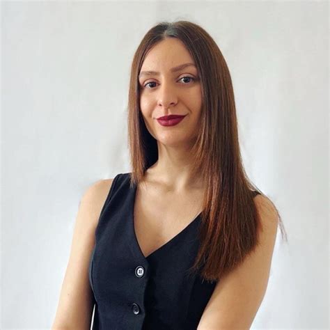 Tijana Badjukova Call Center Agent Majorel Xing