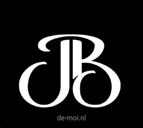 J B Monogram Ring With Edelsteengravure