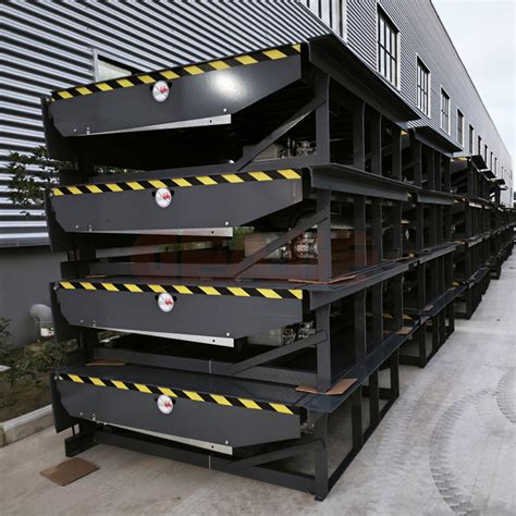 Hydraulic Fixed Container Loading Dock Leveler Uploading Ramp Hinged Lip Dock Leveler Dock