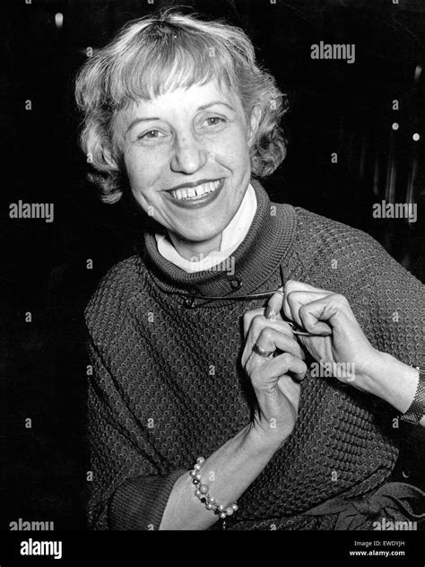 Lotte Lenya Fotos Und Bildmaterial In Hoher Auflösung Alamy