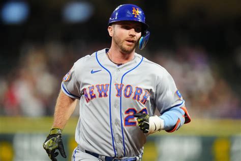 New York Mets Pete Alonso Talks Trash To Atlanta Braves Pitcher Bryce