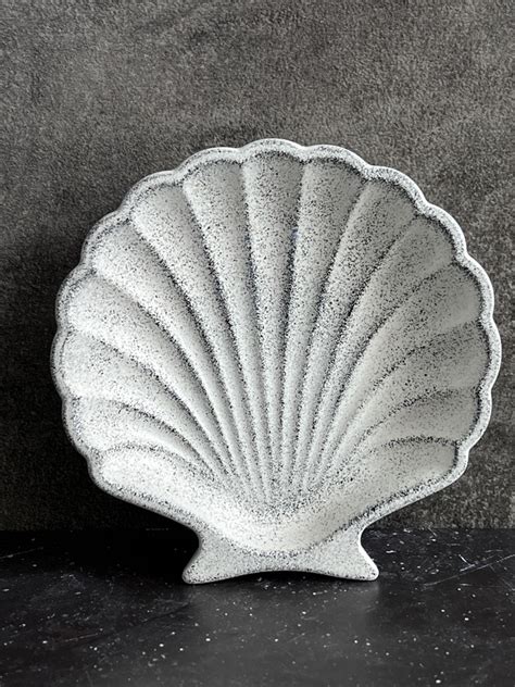 Подставка для мелочи, украшений, свечей ракушка 11х11х2 см. мм, черный ...