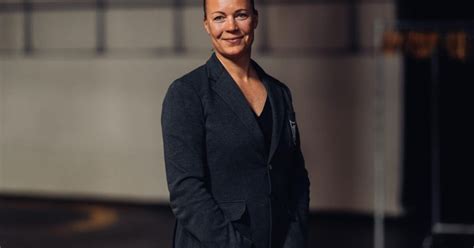 Dorthe Bjerregaard Knudsen Forlader Jp Politikens Hus Jp Politikens Hus