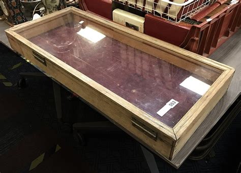 Large Oak Display Case Southgate Auction Rooms