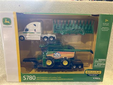 Custom 1 64 John Deere S780 Busch Light Combine Hauling Set New In Box 4590588023