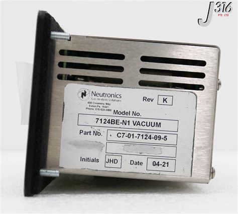 34164 Neutronics Oxygen Analyzer Model 7100 W Sensor 7100e 02 7124be