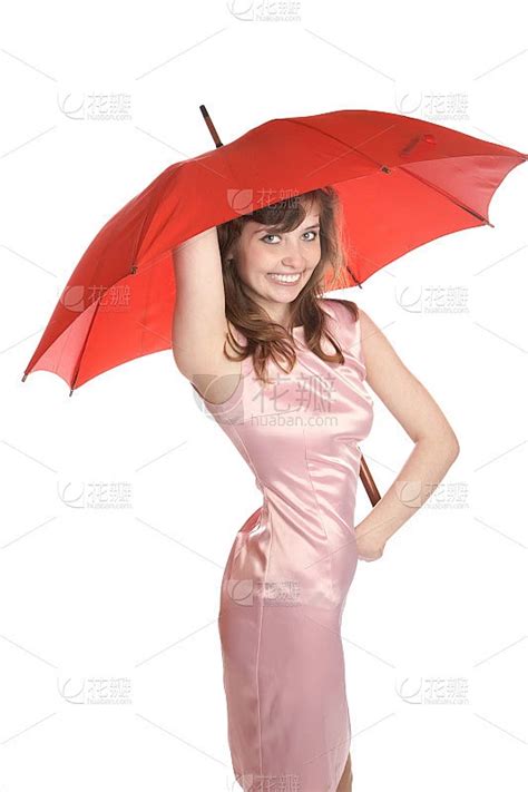 微笑的女孩拿着红伞素材 花瓣网