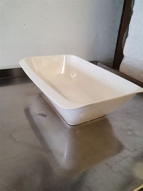 Rectangular Bowl Coronet