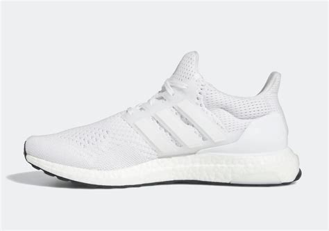 Adidas Ultraboost 10 Core Blackcloud White