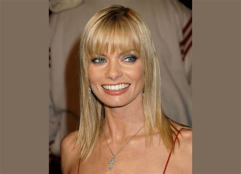 Jaime Pressly Wearing Her Hair Long With The Sides Cut Into Angles And