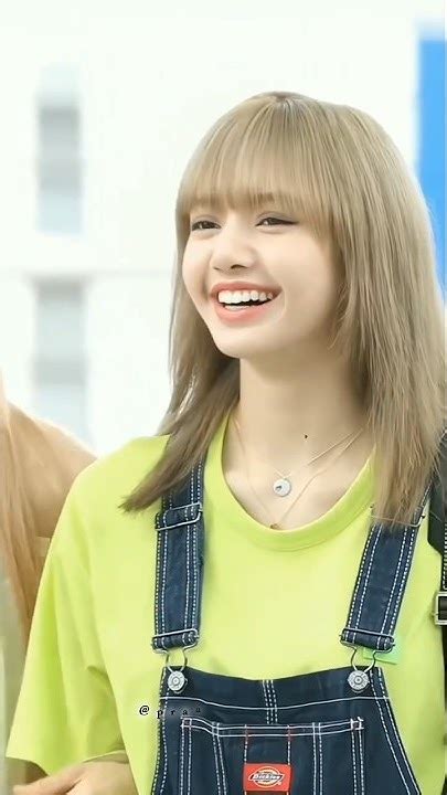 Lalisa Manoban💙 Vs Nancy Momoland ️ Who Is Best Shorts Lisa Bts