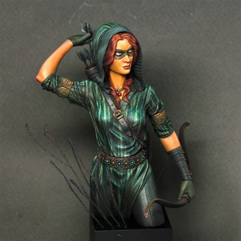 Serpentarium Ruby Hood