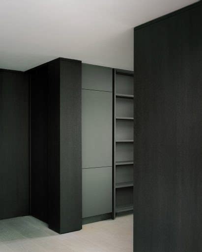 Regents Park Loft Is A Minimal Monochrome Apartment By Originate