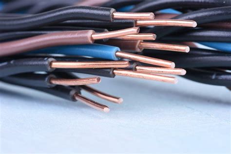 How To Identify Hot Neutral Electrical Wiring Hunker