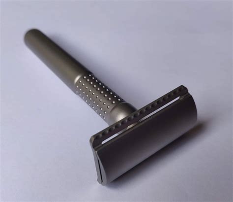 Tatara Masamune Nodachi Stainless Steel Safety Razor Matte Dark