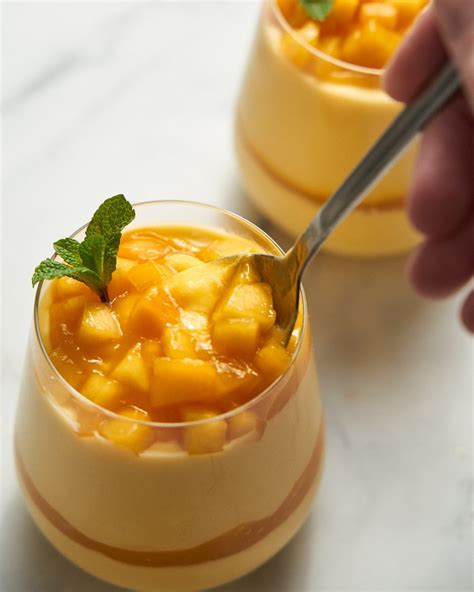 3 Ingredient Mango Mousse Without Gelatine — Ready In 10 Min